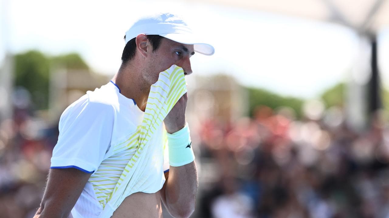 Tomic's Australian Open hopes end in qualifying loss