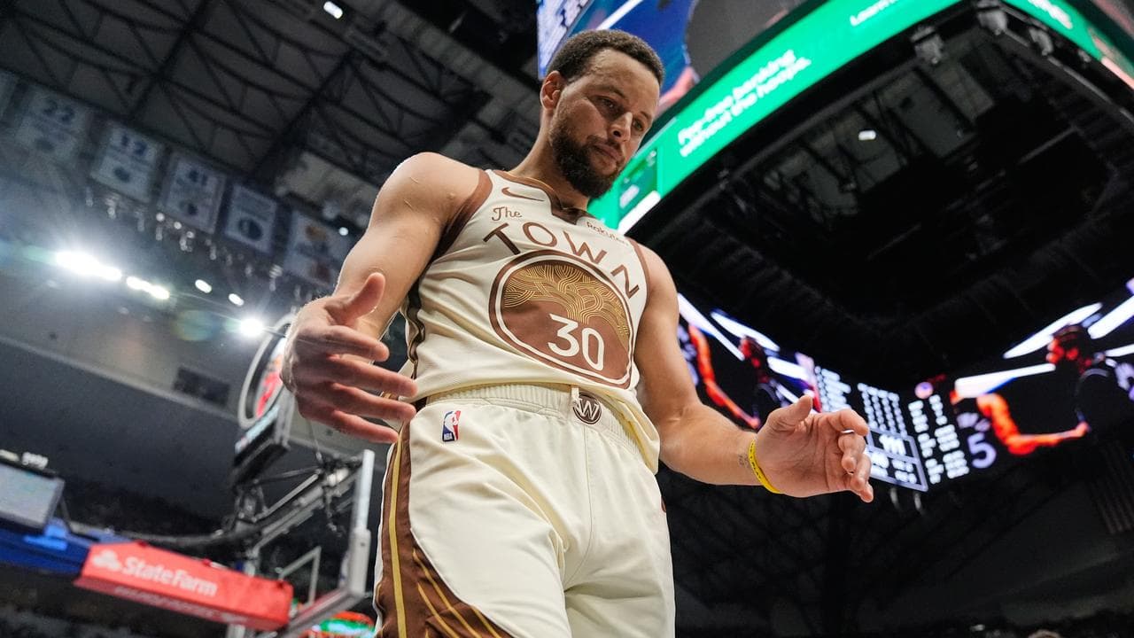 Young Aussie Bull back with a bang in Chicago's NBA win