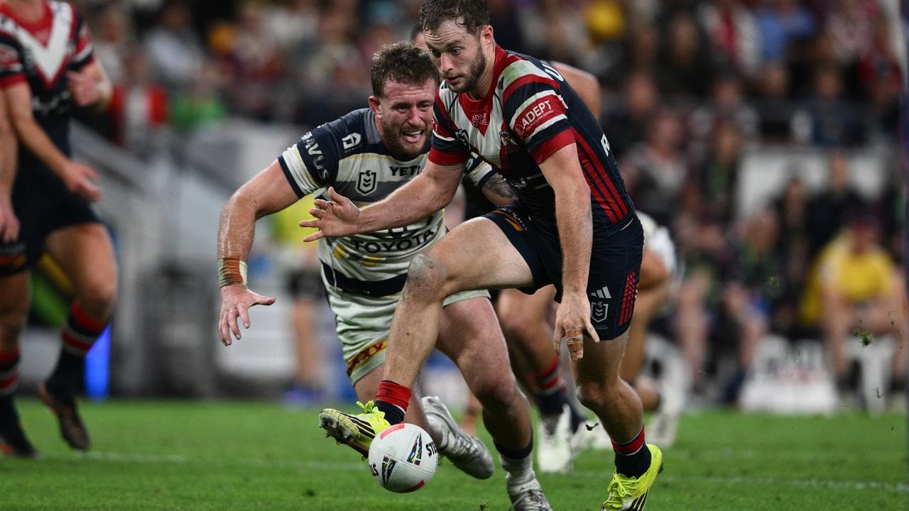Slater 'pleasantly surprised' by Origin rookie Walker