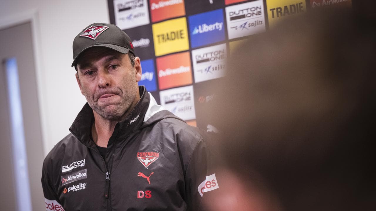 Interim coach Solomon 'won't consider' Bombers job