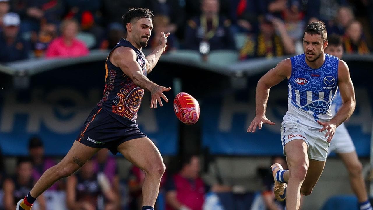 'Ultimate pro': Crows coach lauds Irishman's comeback