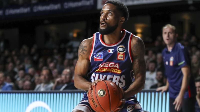 Coach Wells likens record-breaker Cotton to NBA greats
