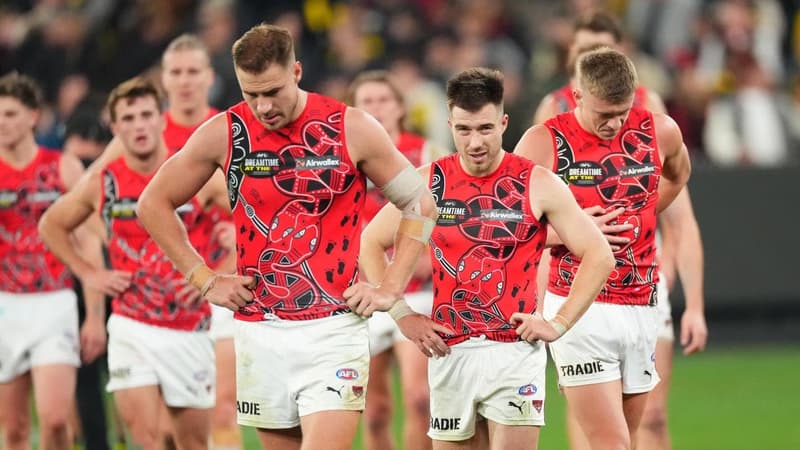 Eagles brace for beleaguered Bombers after Scott axing