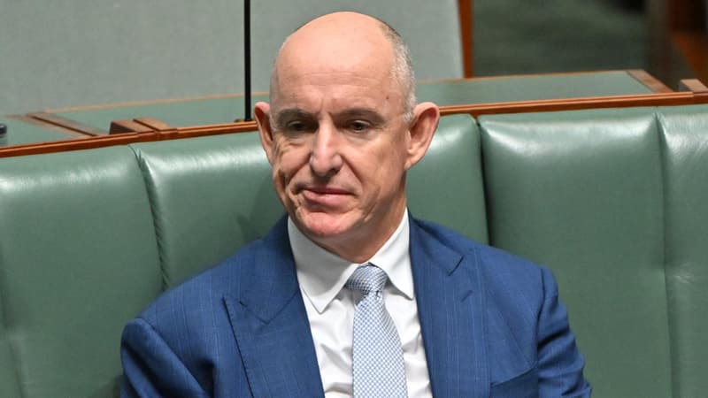 MP Stuart Robert faces conflict of interest calls